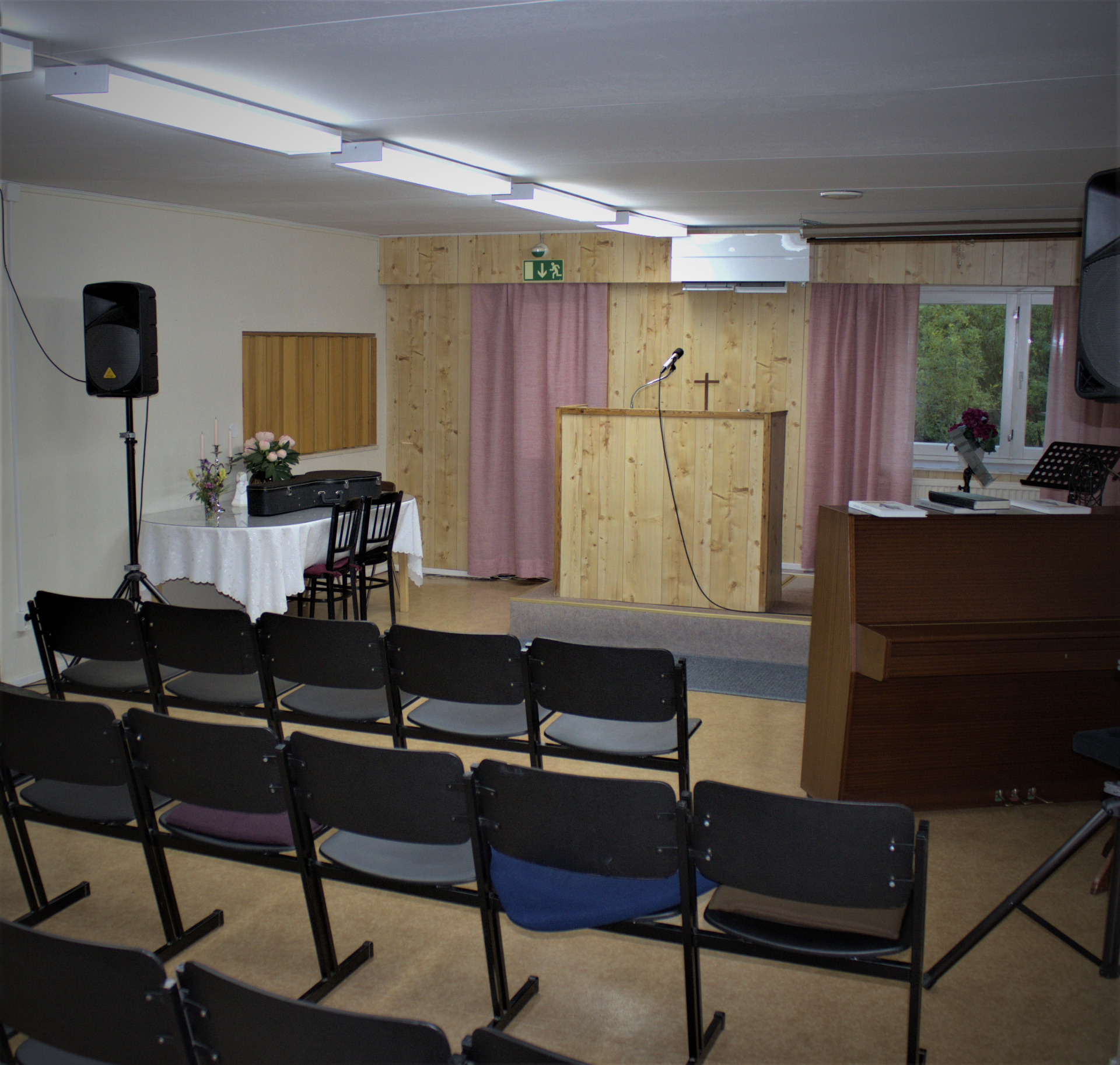 Historia :: someronhelluntaiseurakunta